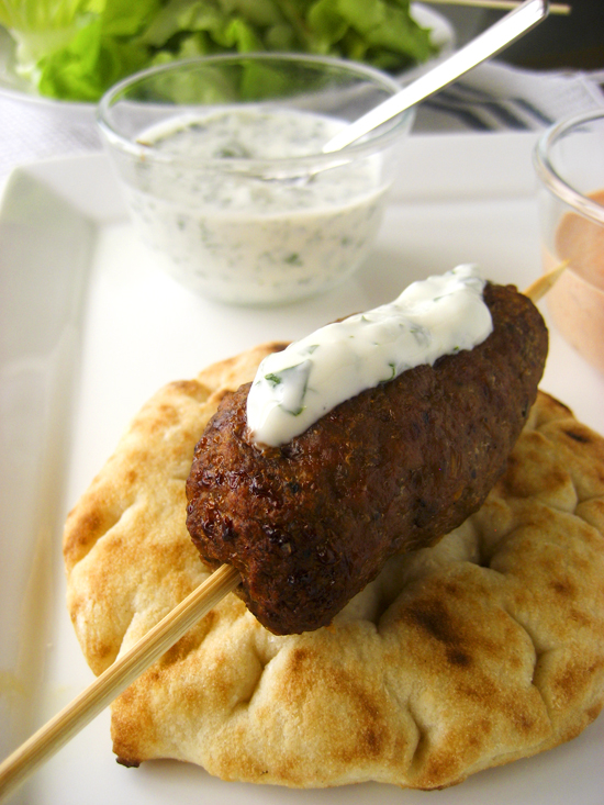 Mini kebabs with two sauces/ Μικρά κεμπάμπ με δύο σάλτσες – Food Junkie ...